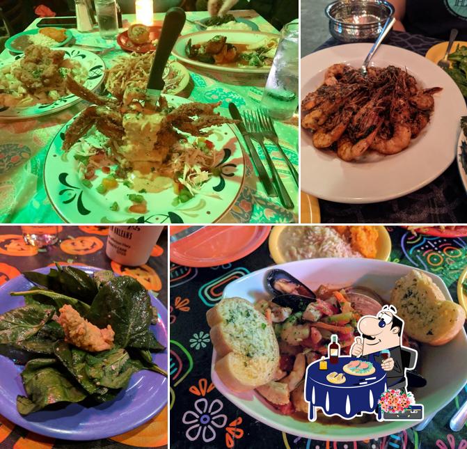 Top 10 restaurants with southern fried chicken in New Orleans, october ...