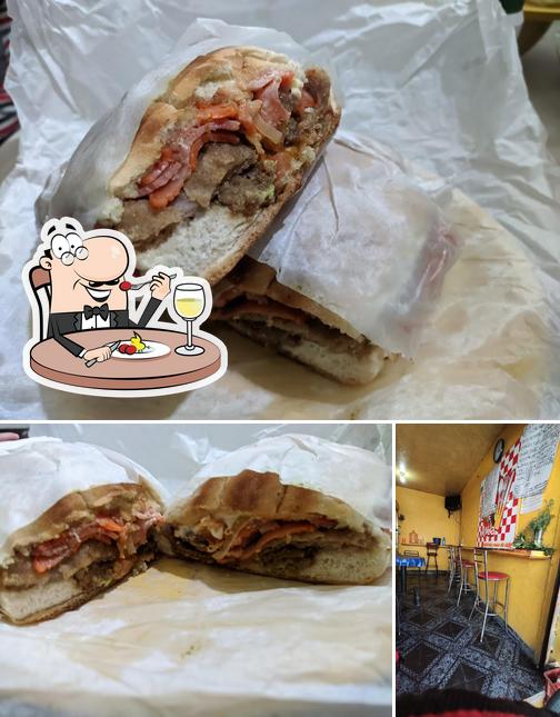 "Ricas Tortas Gigantes" restaurant, Ecatepec de Morelos - Restaurant ...