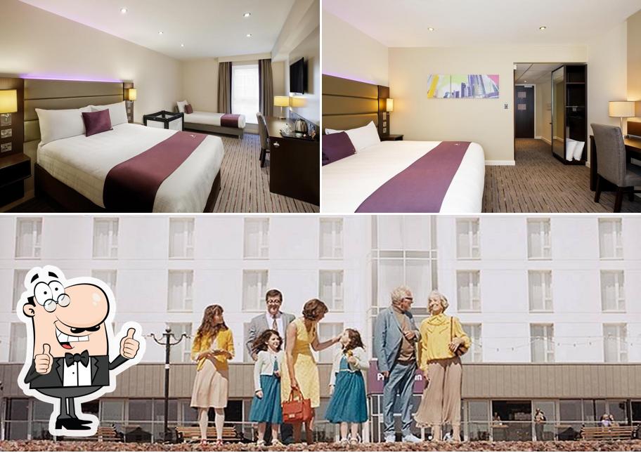 Premier Inn Poole Centre (Holes Bay) hotel, Poole - Restaurant menu ...