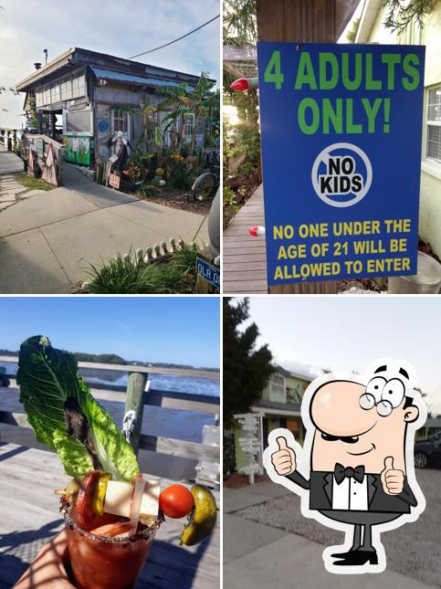 Tiki Bar Behind Low Key Hideaway in Cedar Key - Restaurant reviews