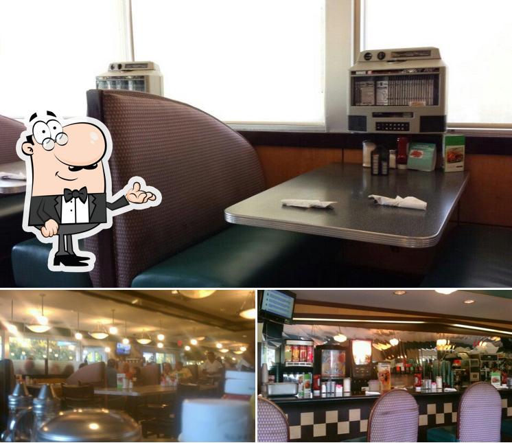 Lester's Diner, Sunrise - Restaurant menu, prices and reviews