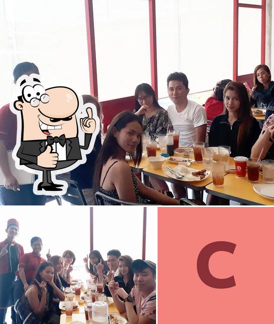 Chowking Petron Subic restaurant, Olongapo - Restaurant reviews