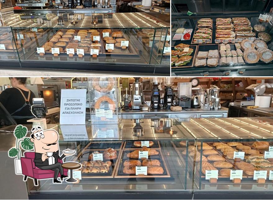 MANOLO Bakery Bar, Kokkini Hani - Restaurant reviews