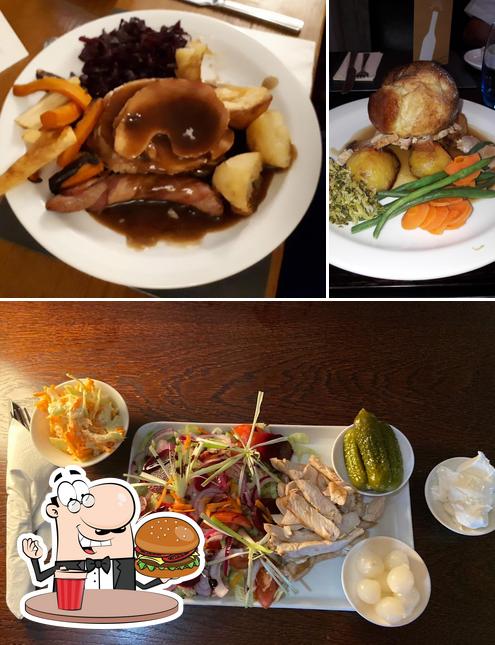 The Wick Lodge Bar and Restaurant, 145 Jaywick Ln in Clacton-on-Sea ...