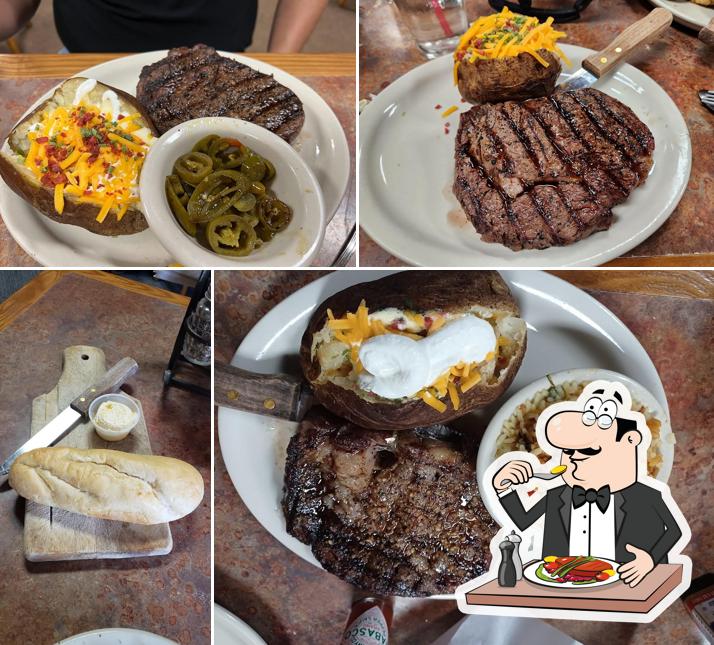 Triple C Steakhouse in Devine - Restaurant menu and reviews