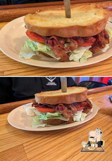 Jack's Backyard Bar & Grill in Lower Burrell - Restaurant reviews