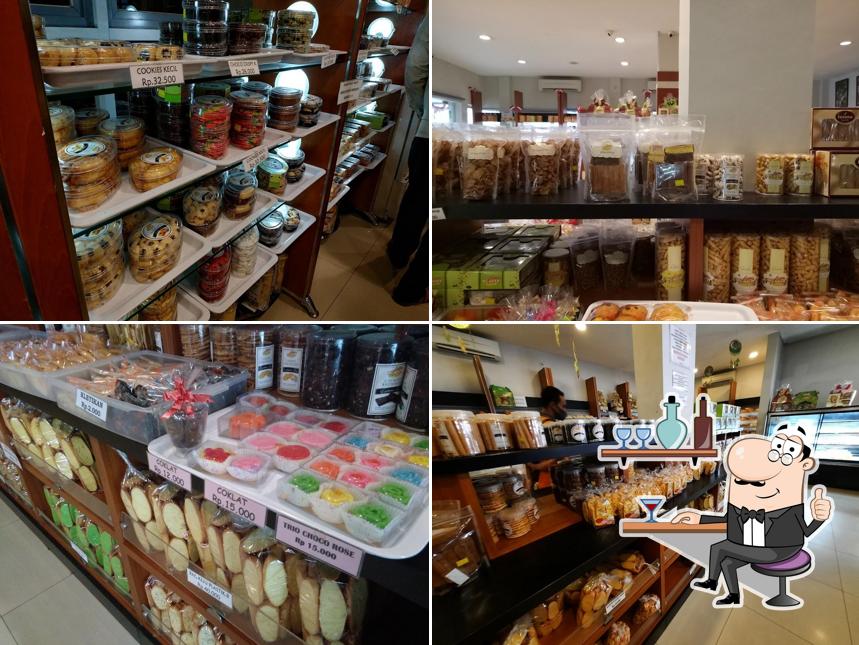 Wonder Roti Salatiga, Salatiga - Restaurant menu, prices and reviews