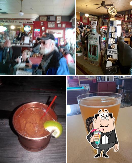 Magoons Famous Delicatessen in Saint Joseph - Restaurant menu and reviews
