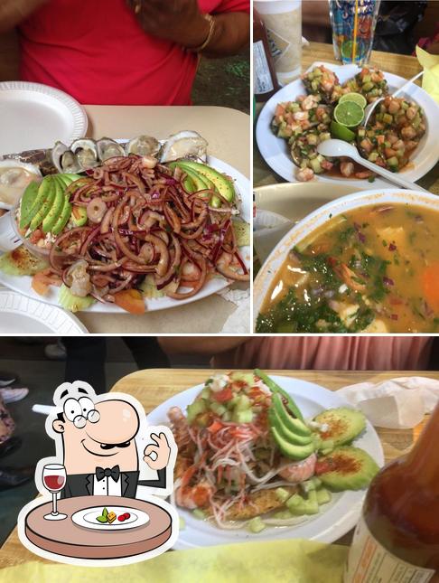 El Bucanero in Los Angeles - Restaurant menu and reviews
