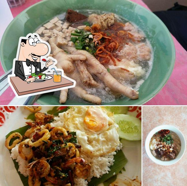 จั๊บโถ กะเพราถาด, Ubon Ratchathani - Menú del restaurante, precios y ...