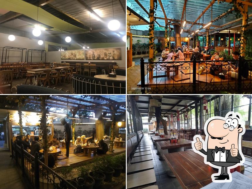 Pojok Tilu Tilu cafe, Bandung - Restaurant menu and reviews