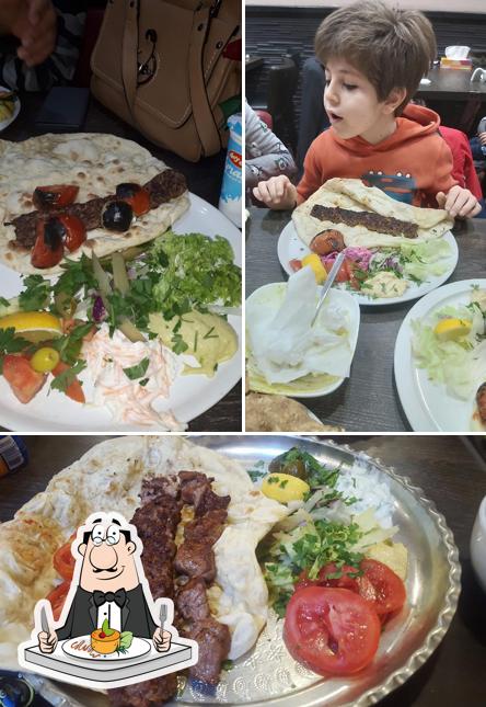 Snack omar, Antwerp - Restaurant menu, prices and reviews