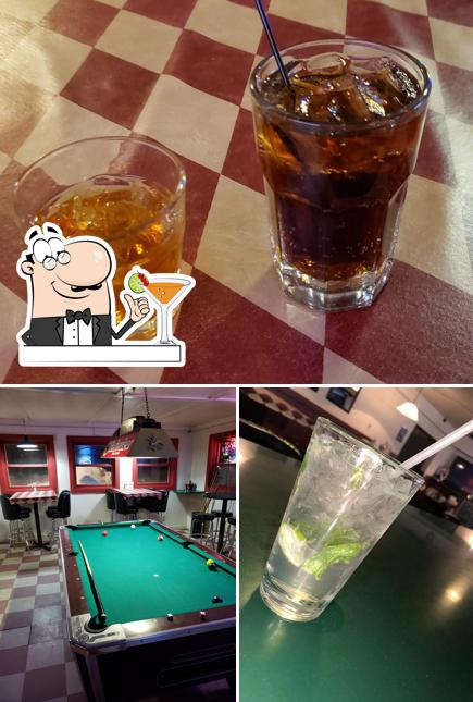 4 Mile Restaurant & Bar, Eau Claire - Restaurant menu, prices and reviews
