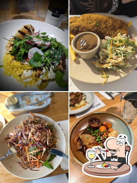 Palais Hotel, Semaphore - Restaurant menu, prices and reviews