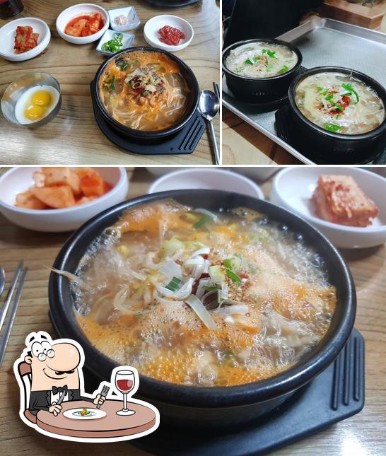 옴팡골콩나물국밥 restaurant, Suncheon-si - Restaurant reviews