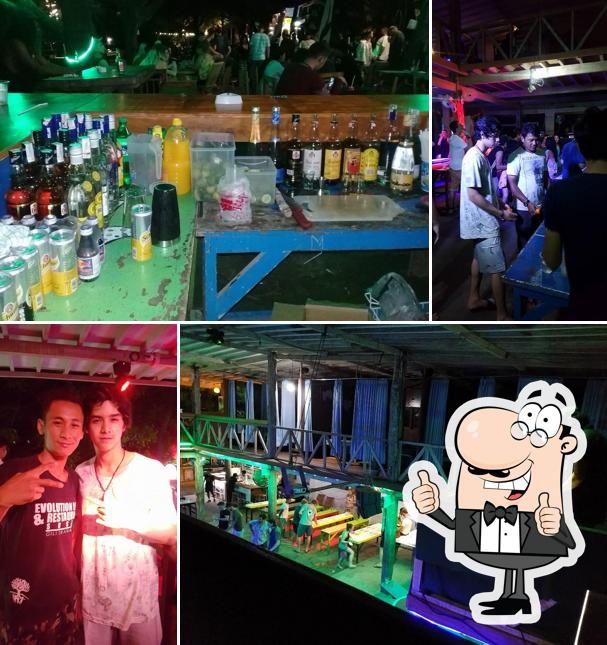 Evolution Bar, Gili Indah - Restaurant reviews