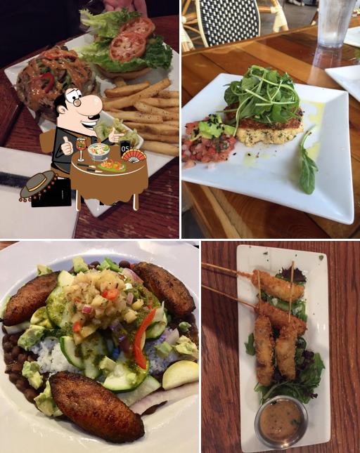 Hemingway's Tavern, 1800 W Hibiscus Blvd # 115 in Melbourne ...