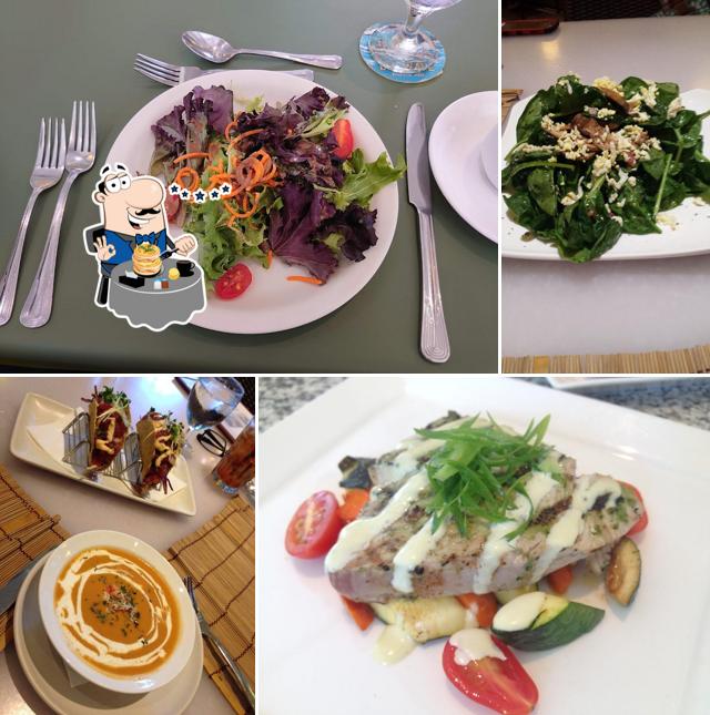 Café Julia Hawaii, Honolulu - Restaurant menu, prices and reviews