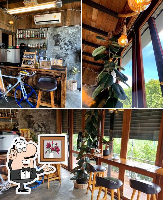Mechatronics Koffie cafe, Bangkok - Restaurant reviews