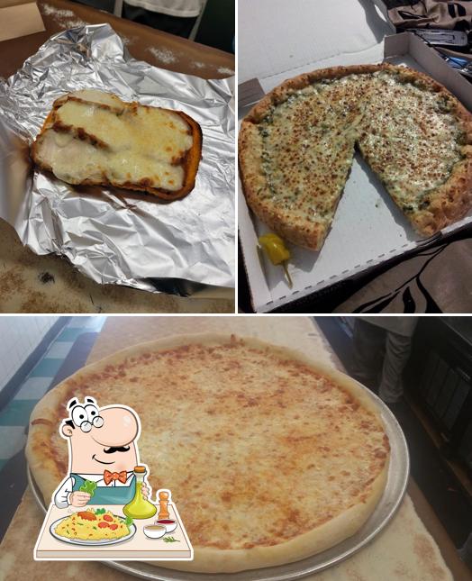 Pizza Palace, 121 Dyckman St in New York City - Restaurant menu and reviews