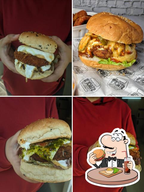 Stack'D Burgers, Mumbai - Restaurant menu, prices and reviews
