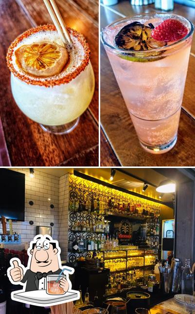 Landers Liquor Bar in Costa Mesa - Restaurant menu and reviews
