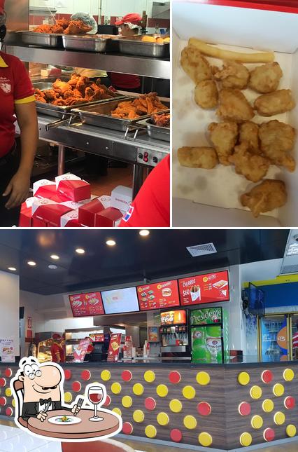 Pollos Victorina restaurant, Santo Domingo, Av. Tiradentes 22 ...