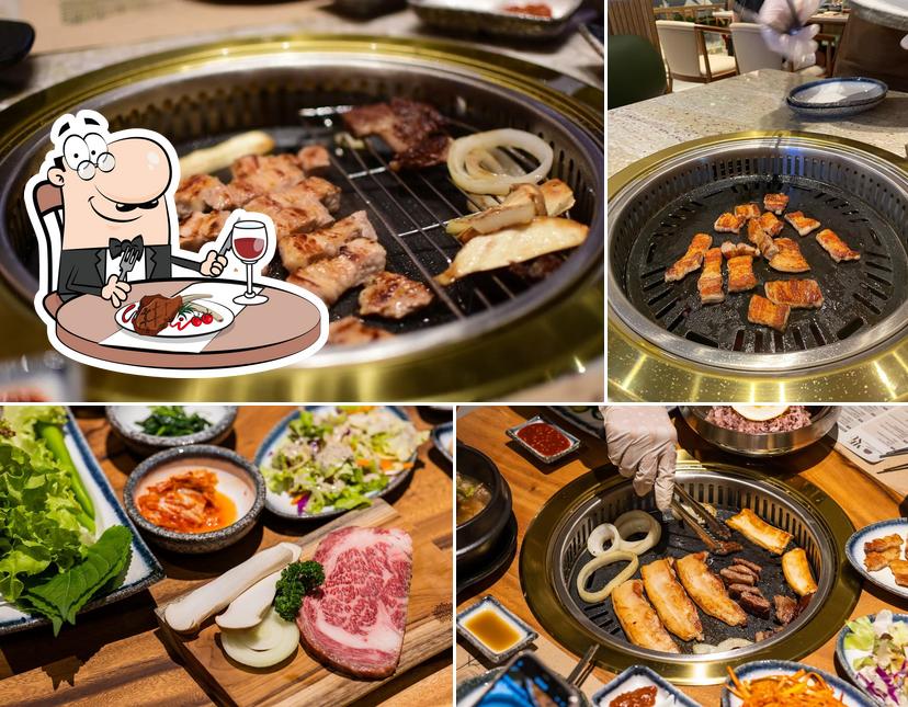 Maple Tree House Thailand, Bangkok - Restaurant menu, prices and reviews