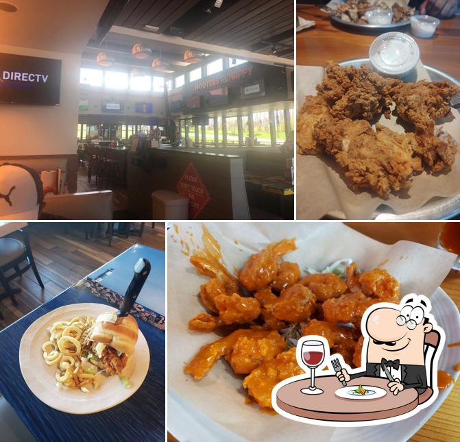 Hooters, Portage - Restaurant menu, prices and reviews