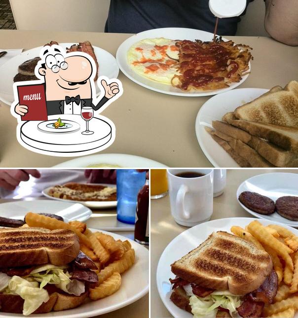 Thomas Drive Waffle & Omelette House, Panama City - Restaurant menu ...