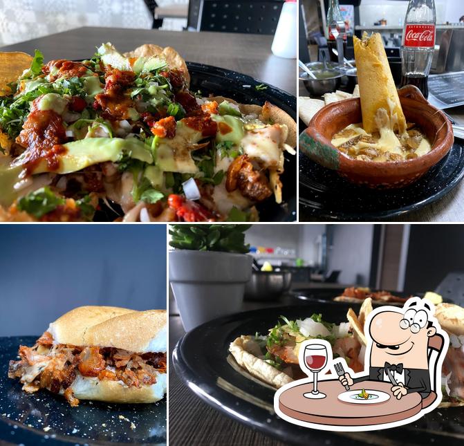 Los Potros restaurant, Santiago de Querétaro, P.º Tunas 18 - Restaurant ...