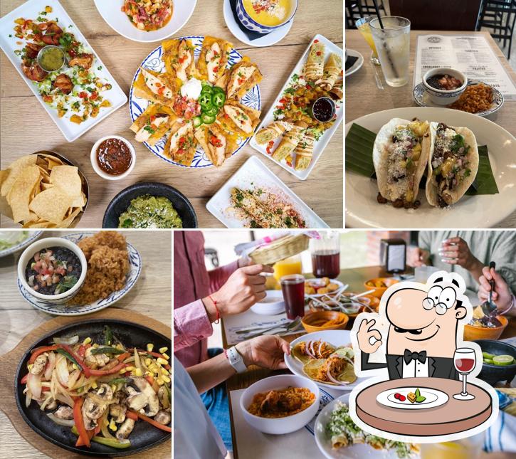 Cantina Viajero in Trinity - Restaurant reviews
