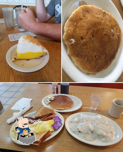 Country Cupboard, Carterville - Restaurant menu, prices and reviews