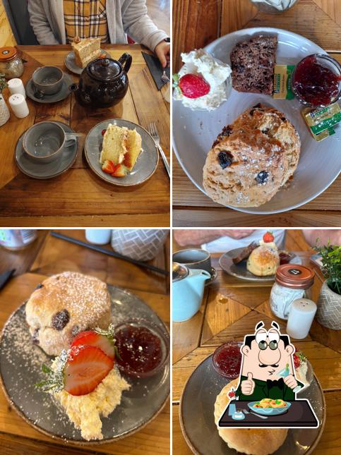 The Loaf Coffee & Sandwich Bar, Llandudno - Restaurant menu, prices and ...