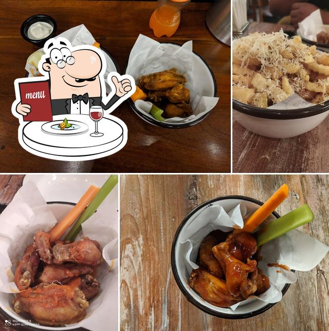 Wingman Alitas Inc. restaurant, Santiago de Surco, Tienda 7E 4200 ...