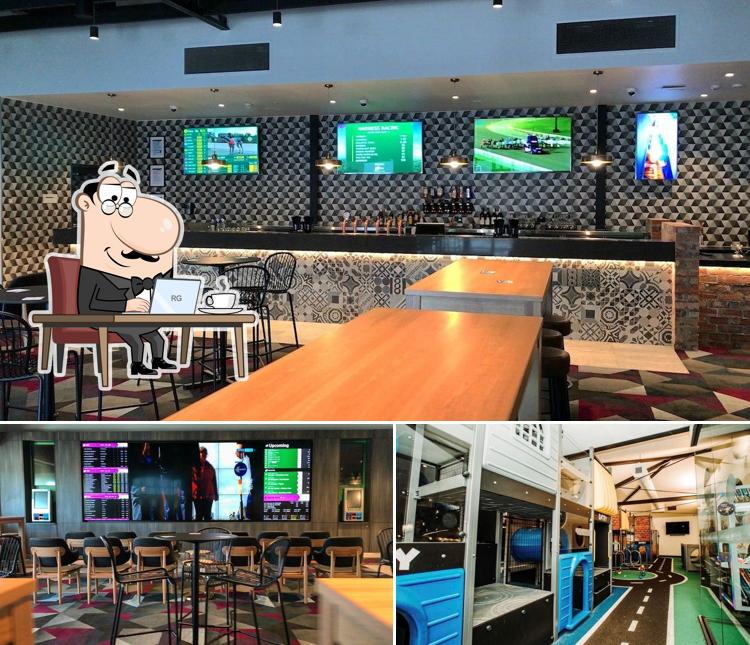 Castello's Pakenham International Buffet Hotel, Pakenham - Restaurant ...