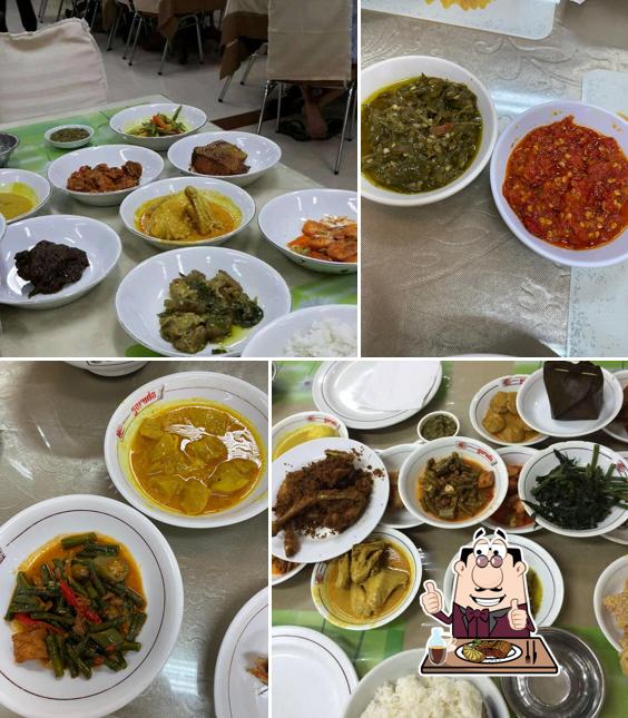 Rumah Makan Garuda restaurant, Jakarta, Jl. Pluit Putra No.7 ...