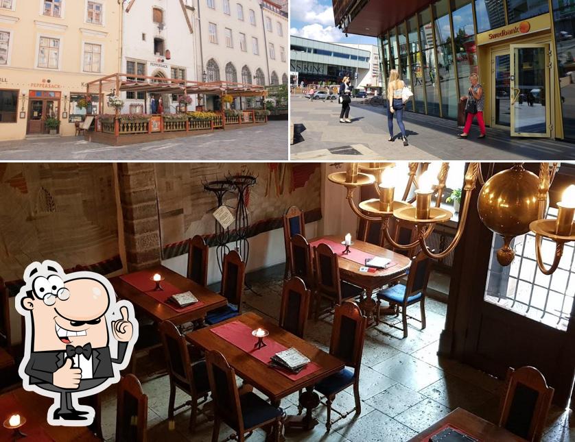 Peppersack cafe, Tallinn, Vana turg 6 - Restaurantspeisekarten und ...