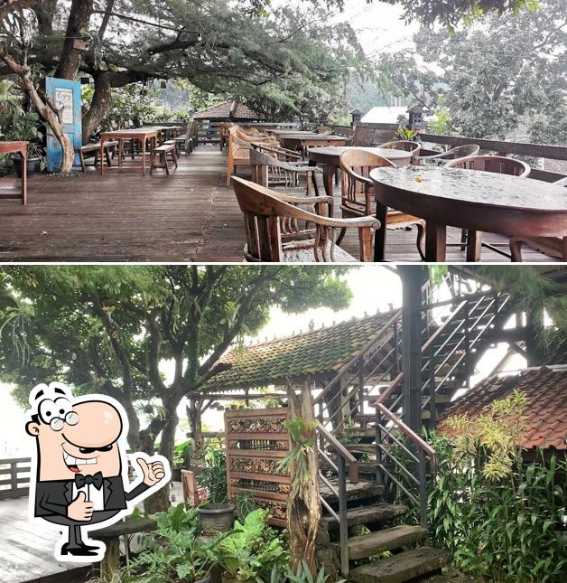 Joglo Agung Resto & Galleri restaurant, Bergas Lor - Restaurant reviews