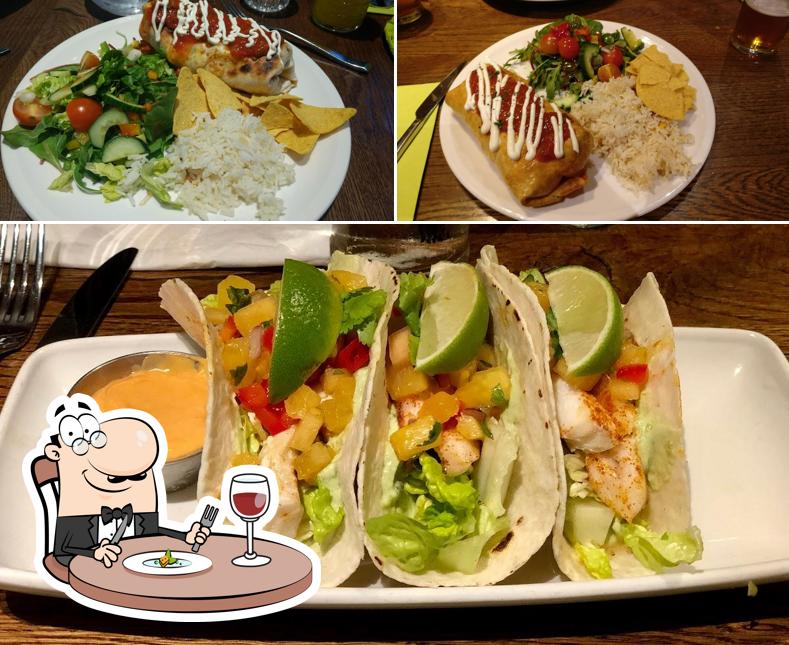 Roo's Leap Montrose Ltd. in Montrose - Restaurant menu and reviews