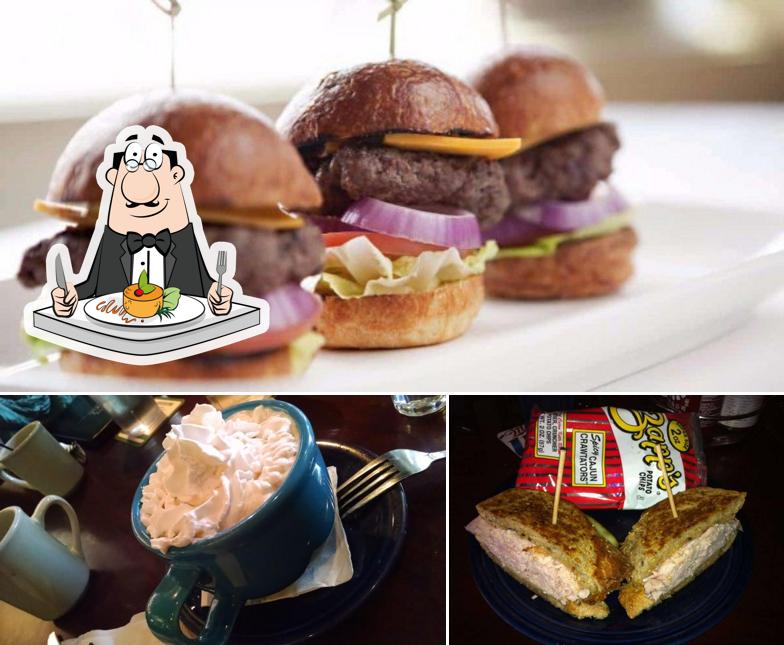 Bat 17, Evanston, Davis - Restaurant menu, prices and reviews