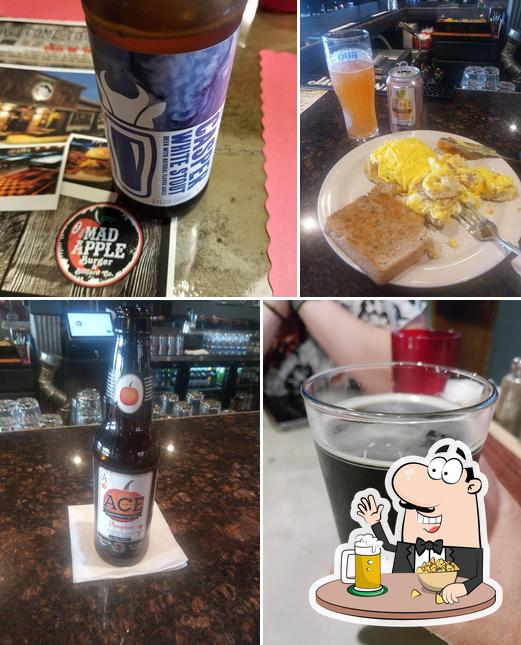 The Mad Apple Burger & Billiard Co., Appleton - Restaurant menu, prices ...