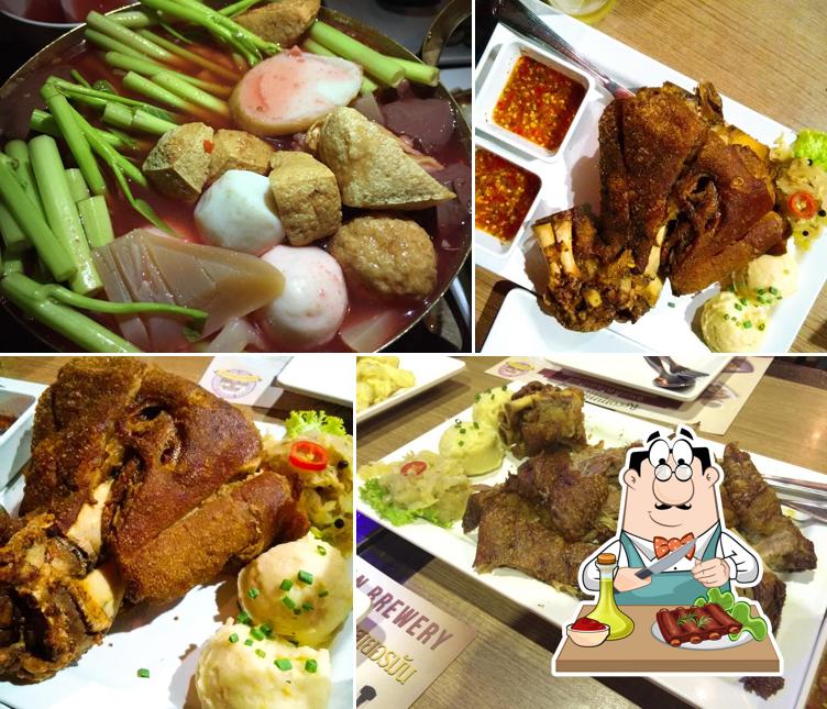 Best crispy pata in Bangkok restaurants, winter 2024 - Restaurant Guru