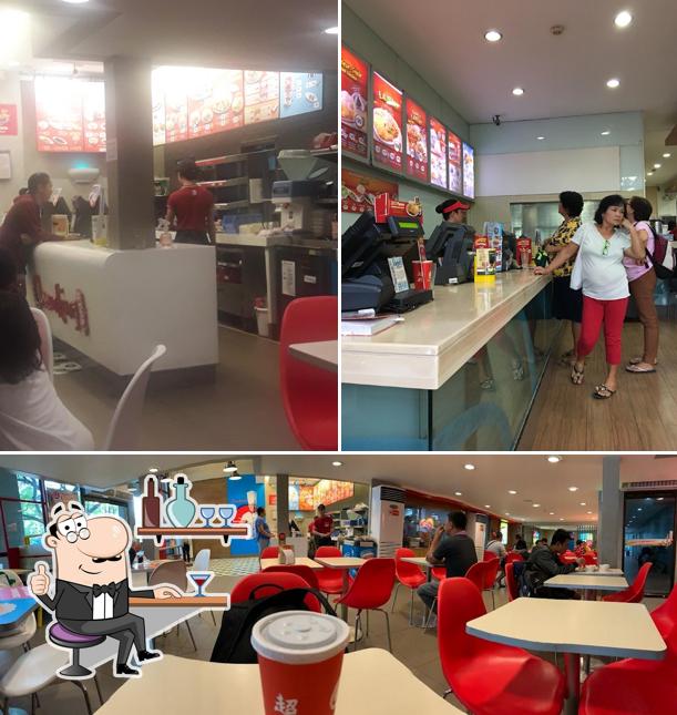 CHOWKING HEART CENTER fast food, Quezon City, Philippine Heart Center ...