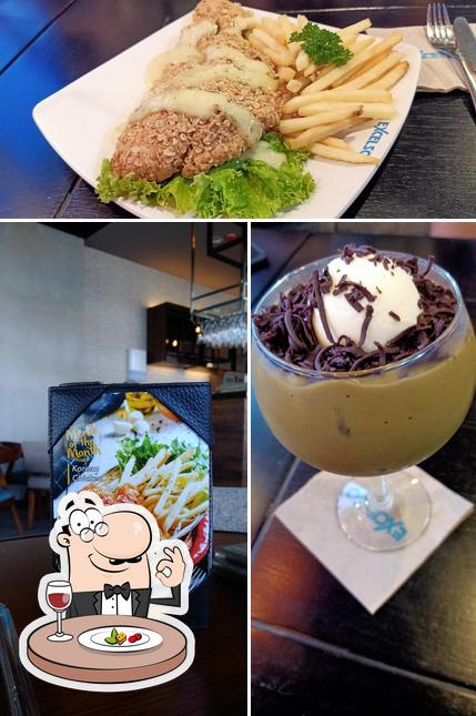 Excelso cafe, Surabaya, Jl. Tidar No.350 - Restaurant reviews