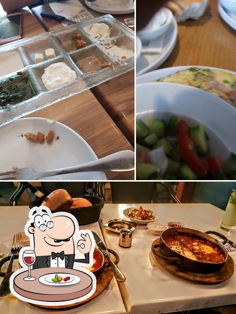 Cafe Cafe, Lod - Restaurant menu, prices and reviews
