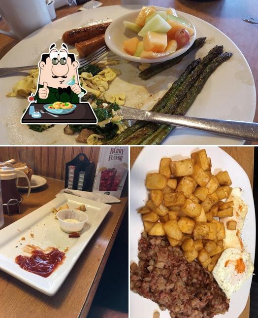 Perkins Restaurant & Bakery, 64 L'Jack, MN-33 in Cloquet - Restaurant ...