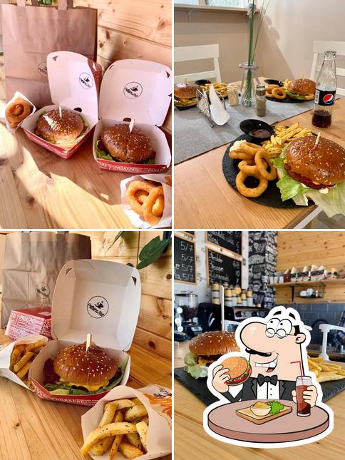 Caffeine Hub, Chitila - Restaurant reviews