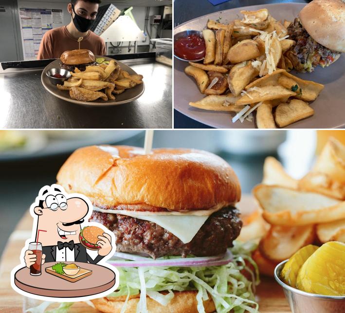 Cheever Tavern, Norwell - Restaurant menu, prices and reviews