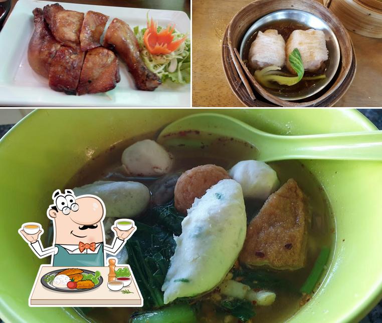 Jiang Fish Ball restaurant, Bangkok, 44/1 Ratchaphruek Rd - Restaurant ...